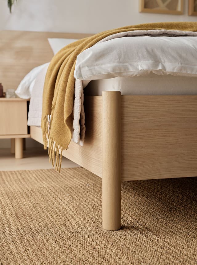 Łóżko 2-osobowe z wezgłowiem szerokim 140x200 OMM | VOX